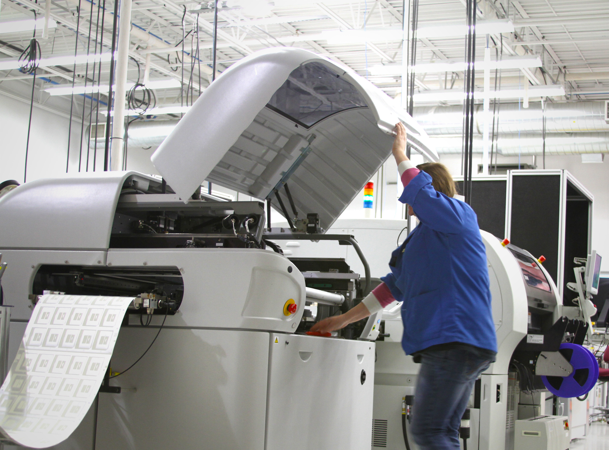 High Volume SMT Flexible Manufacturing Using Roll-To-Roll (R2R) Technique